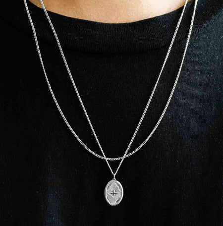 Does Wearing A Silver Chain Necklace Have Health Benefits? – Oliver Cabell