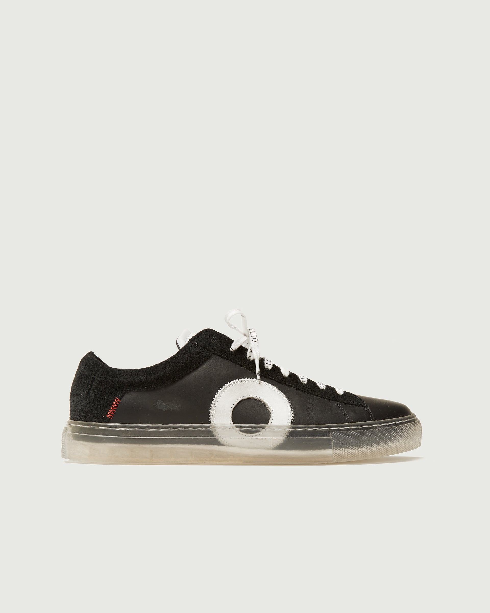 Low 1 | Reverse Navy Yin Yang – Oliver Cabell